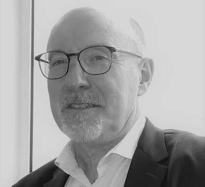 Qui dirige le groupe EBRA